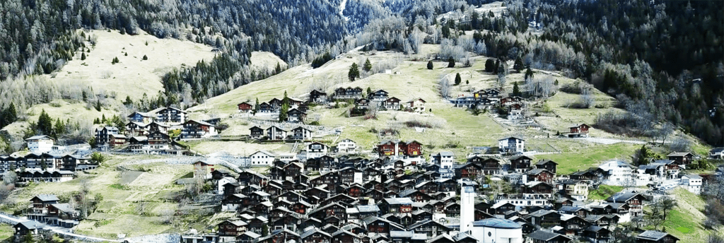 Ein Schweizer Dorf zahlt dir fast 60.000 Euro dafür, dass du hinziehst Ein Schweizer Dorf zahlt dir fast 60.000 Euro dafür, dass du hinziehst