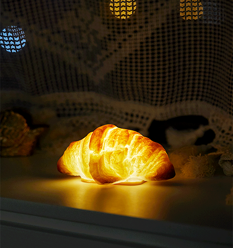 Online-Shop verkauft Croissant-Lampen – aus echten Backwaren